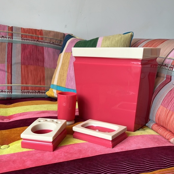 Vintage | Bath | Vintage Mcm Bathroom Set Trash Can Bin | Poshmark